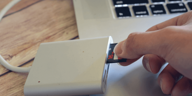 4 Reasons Why Your SD Card Says Full When It's Empty